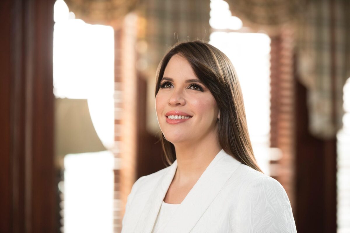 La embajadora de las mil alianzas: Angie Martínez llega a Corea