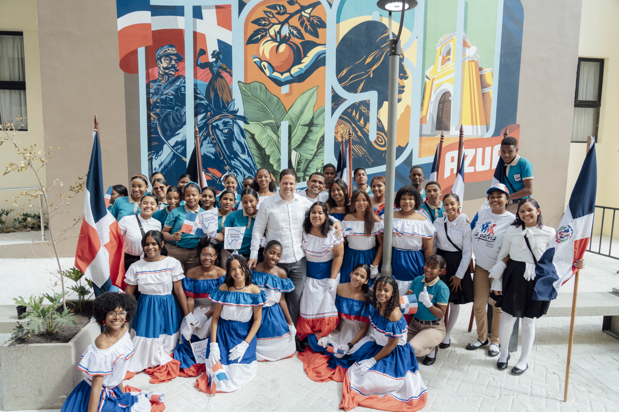MIVED: viviendas, hospitales y educación para más de 60 mil familias